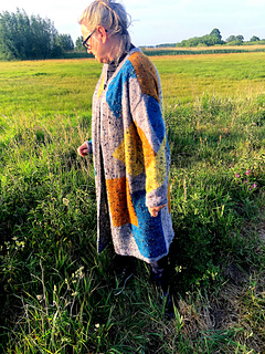 Ravelry: Hirta Cardigan pattern by Wina Morrison