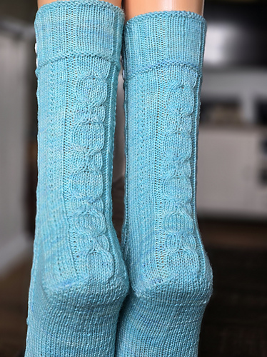 Ravelry: Eishexe pattern by Micha Klein