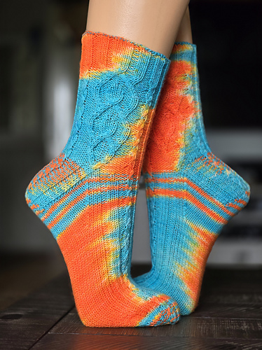 Ravelry: Maifeuer pattern by Micha Klein