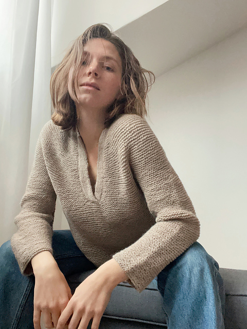 Ravelry: Back 2 Business Blouse pattern by Elin Berlin