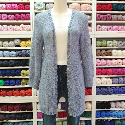 Ravelry: Women's Lazy Weekend Seamless Cardi pattern by Wool Baa