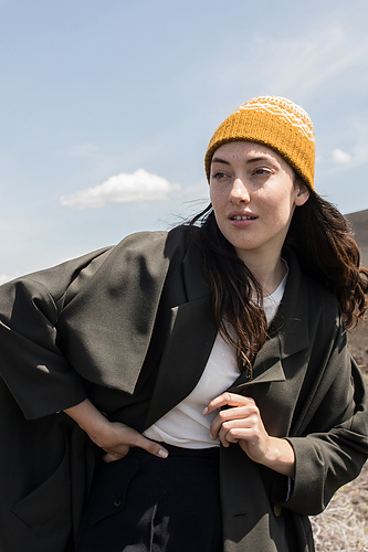 Ravelry: DELE pattern by Sarah Solomon – Into the Wool