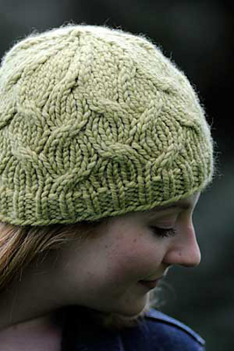 Ravelry: Shadow Tuque pattern by Lee Juvan