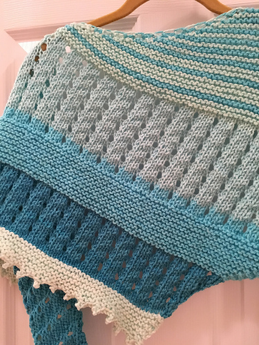 Ravelry: wrenknits' B l u e s D e b u t
