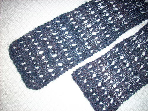 Ravelry: Alice Lace and Ribbed Scarf pattern by Franziska Collins