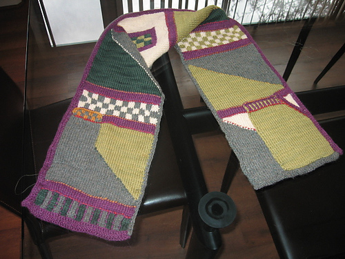 Ravelry: Not-So-Plain Geometric Scarf pattern by Paula Jenne