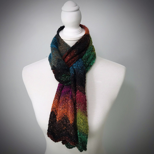 Ravelry: Zig zag scarf (3 ways) pattern by Susan Ashcroft