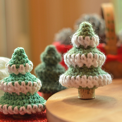 Ravelry: Mini Christmas Tree pattern by Nora Xu