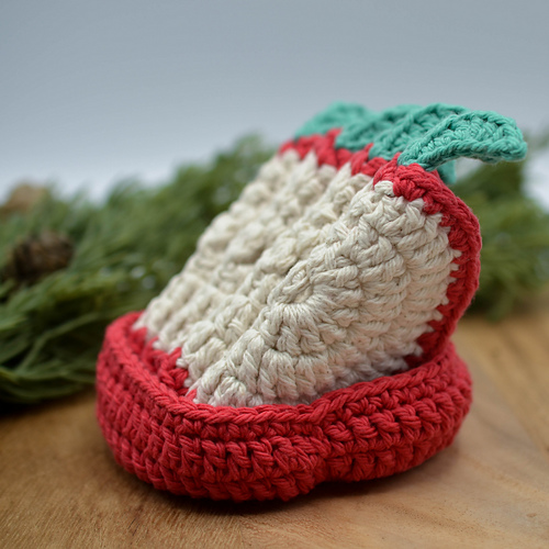 Ravelry: Apple Slices Coaster Set pattern by Nora Xu