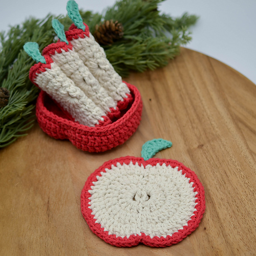 Ravelry: Apple Slices Coaster Set pattern by Nora Xu