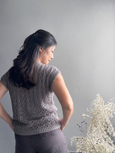 Ravelry: Rimurimu Tee pattern by yamagara