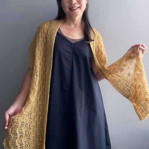 Ravelry: Eylul Shawl pattern by yamagara