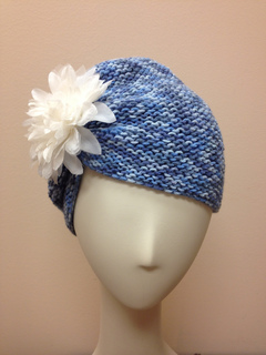 Ravelry: yards-of-yarn's Pinch Hat