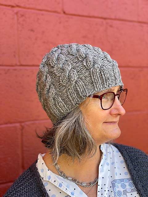 Ravelry: Easy Cabled Hat pattern by Tracy Pipinich