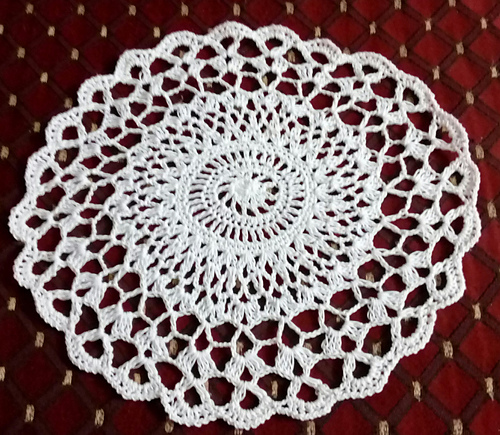 Ravelry: Pear Blossoms Doily pattern by Erangi Udeshika