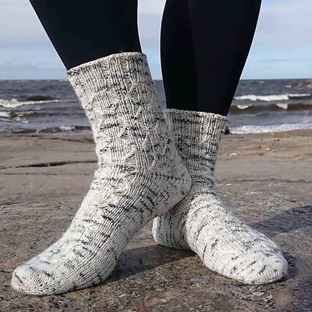Ravelry: Carl the Typographer pattern by Anna Friberg