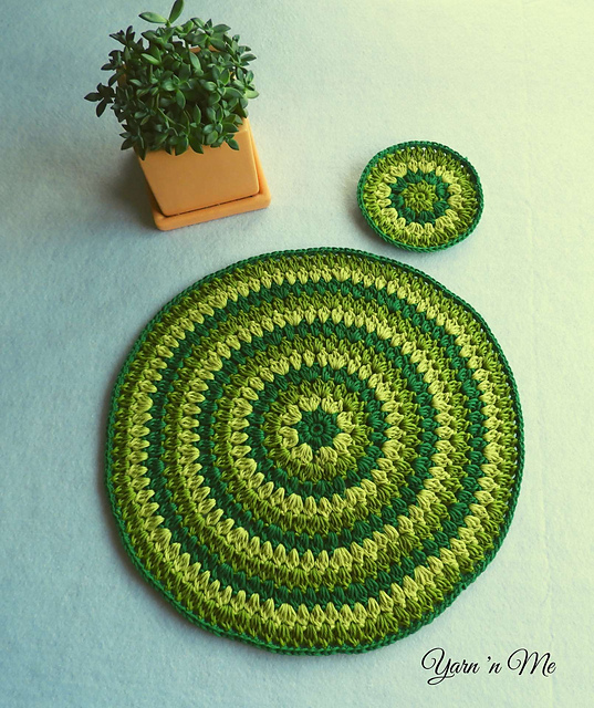 Ravelry: Cluster Around Placements pattern by Raji Ashok