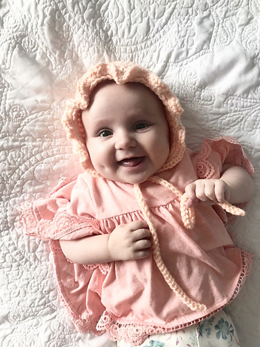 Ravelry: UNION RUFFLE baby bonnet pattern by Yarn Republic - Steph Jamison