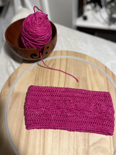 Ravelry: Cozy Wave Headband pattern by Michelle Prester