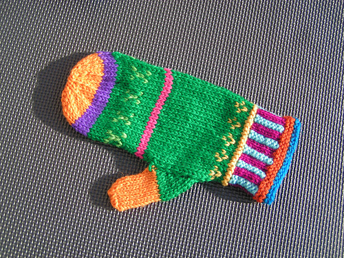 Ravelry: Color Me Warm Mittens pattern by Colleen Brooks