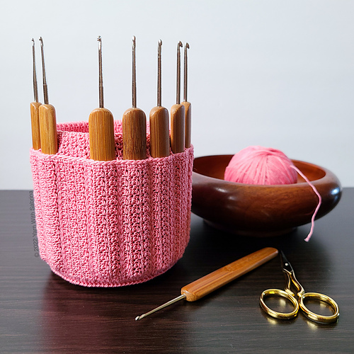 Ravelry: Crochet Hook & Needle Cup pattern by Sabrina Evangelista