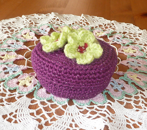 Ravelry: Pretty Floral Trinket Box pattern by Janet McMahon