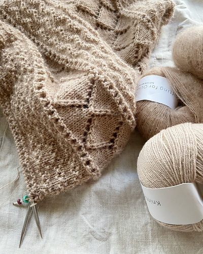 Ravelry: Archway Sweater pattern by Yuka Tomioka