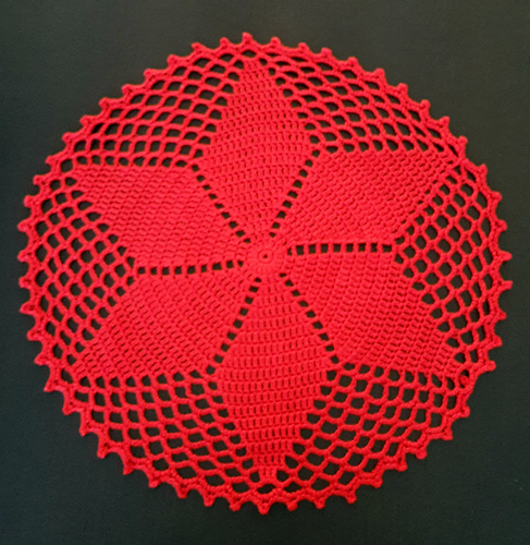 Ravelry: 0-522 Christmas doily with star pattern by DROPS design