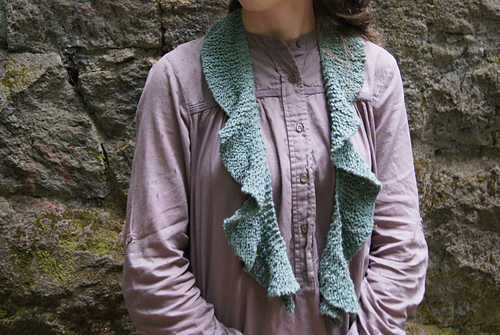 Ravelry: 25-31 Short-Row Scarf pattern by Pierrot (Gosyo Co., Ltd)