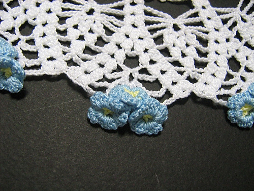 Ravelry: Forget-Me-Not Doily pattern by Agnes Russell