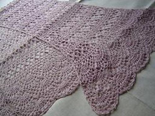 Ravelry: p.39 Beaded Stole pattern by Yoko Hatta (風工房)