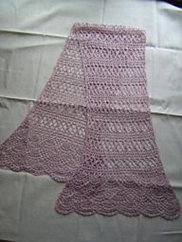 Ravelry: p.39 Beaded Stole pattern by Yoko Hatta (風工房)
