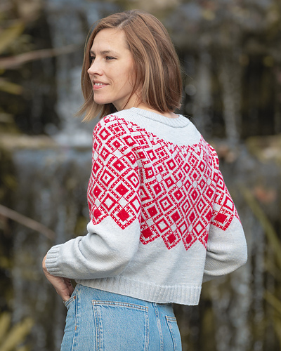 Ravelry: Diamond Groove Sweater pattern by Zanete Knits