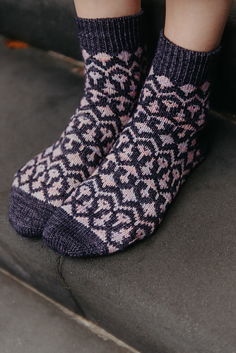 Ravelry: Rami Socks pattern by Zanete Knits