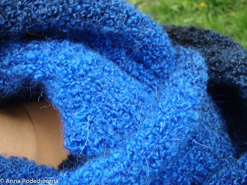 Ravelry: Rainbow boucle shawl pattern by Anna Belli