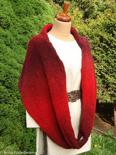 Ravelry: Rainbow boucle shawl pattern by Anna Belli