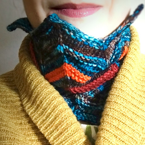 Ravelry: Zick Zack Cowl pattern by Anuschka Schaffner