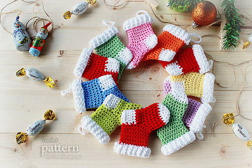 Ravelry: Crochet Christmas Stocking Ornaments pattern by zoom yummy