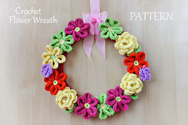 Ravelry: Crochet Flower Wreath pattern by zoom yummy